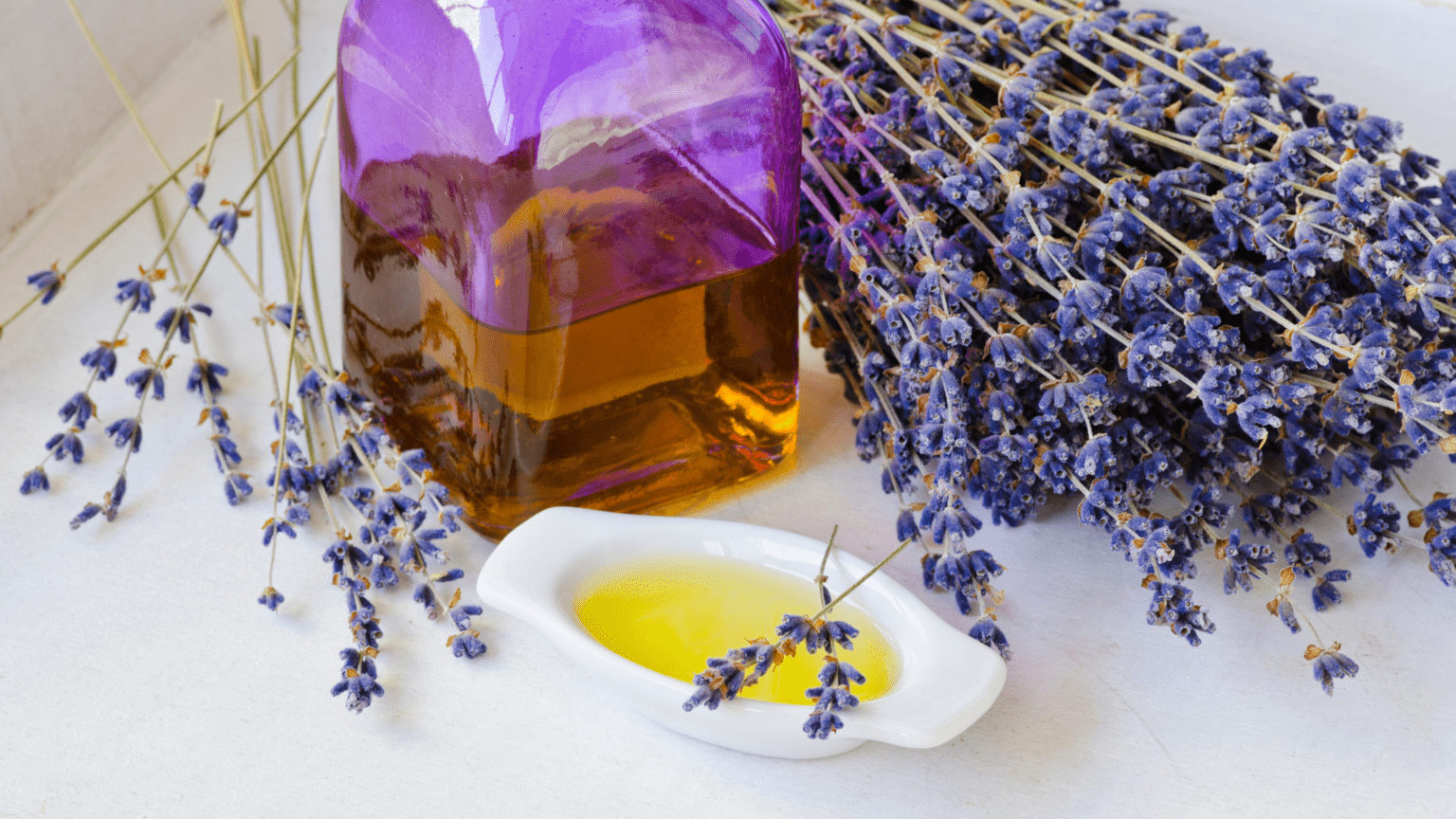 How To Use Lavender Essential Oil For Skincare! | A Green Beauty Blog