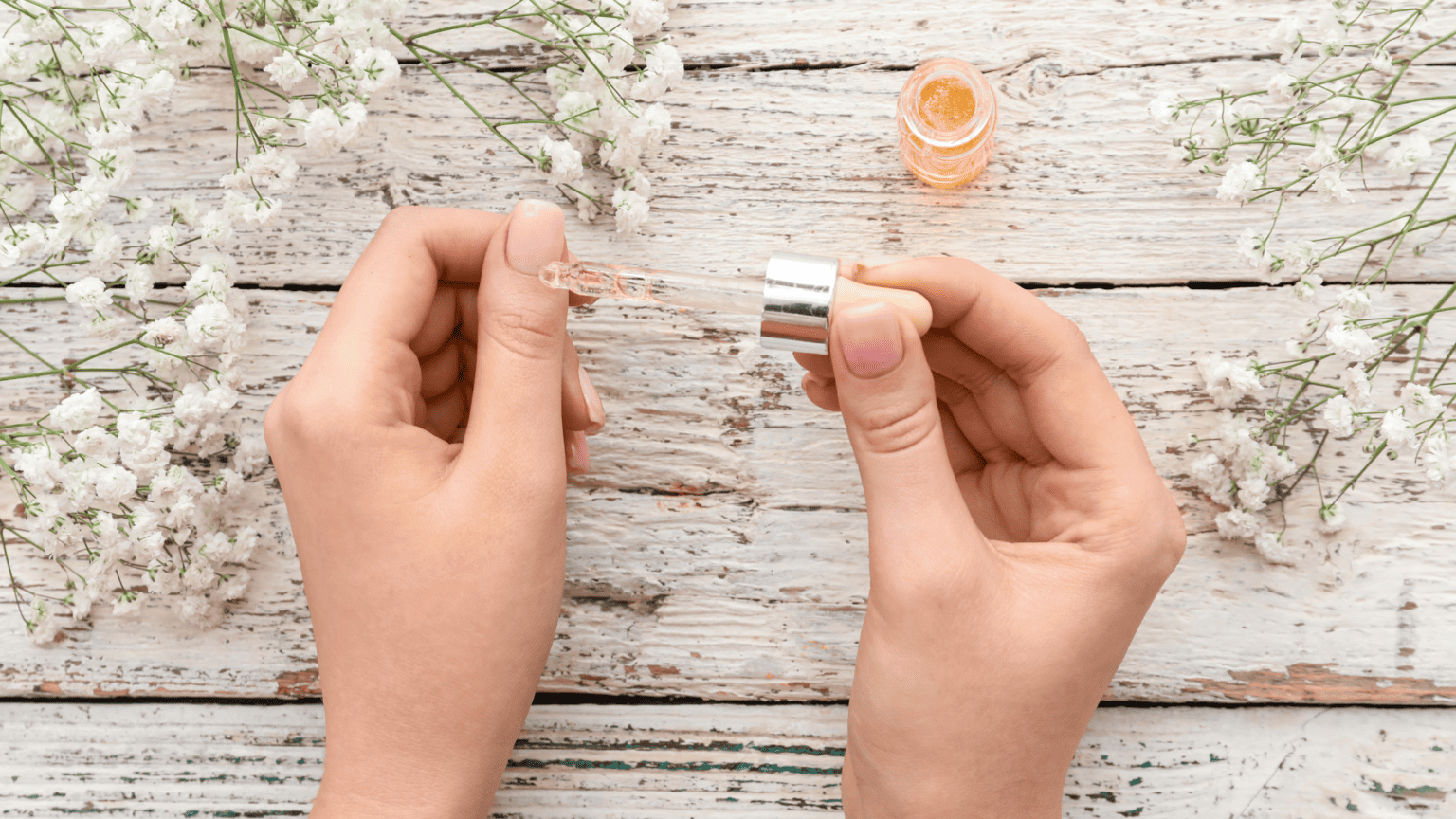 DIY Cuticle Oil: Learn How to Make An All-Natural Formula! | A Green ...
